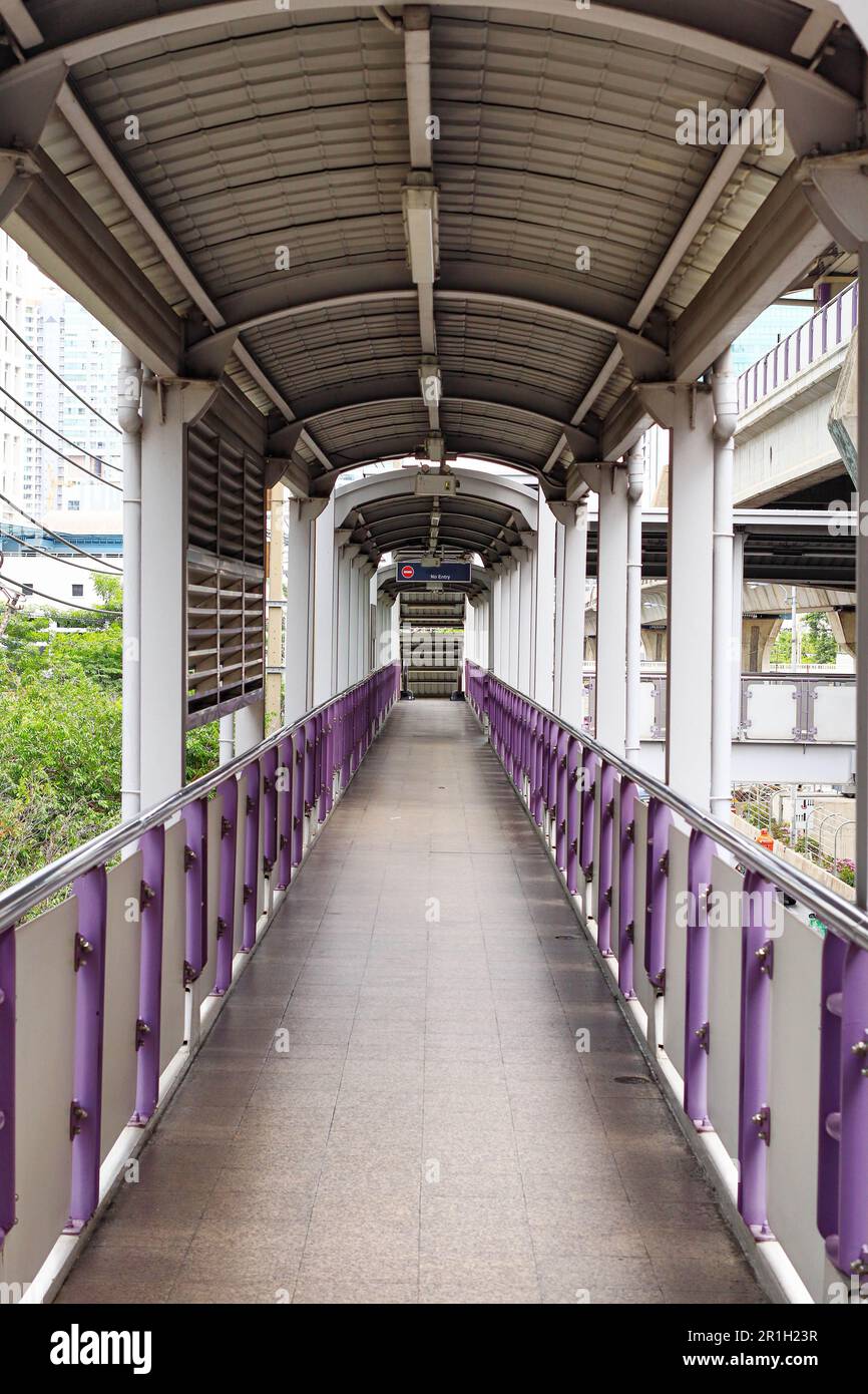 Pedestrian pathway hi-res stock photography and images - Alamy