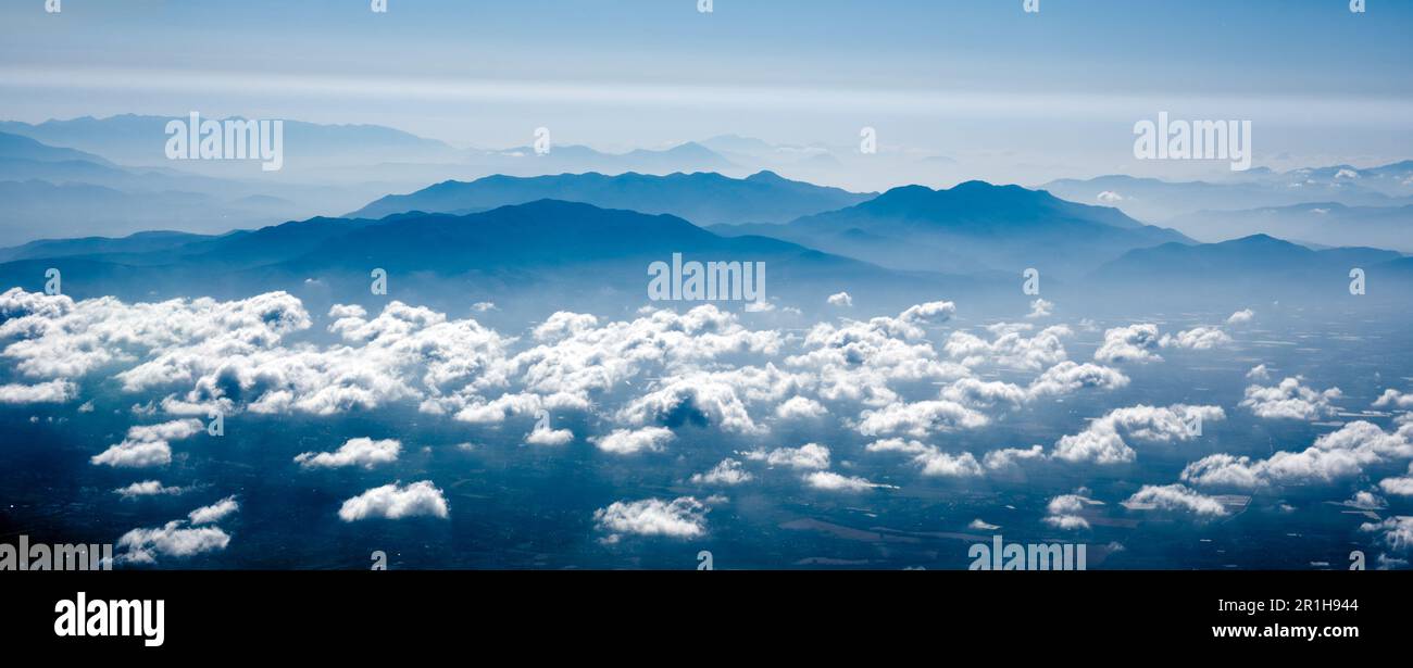 Panoramic view above clouds aerial hi-res stock photography and images ...