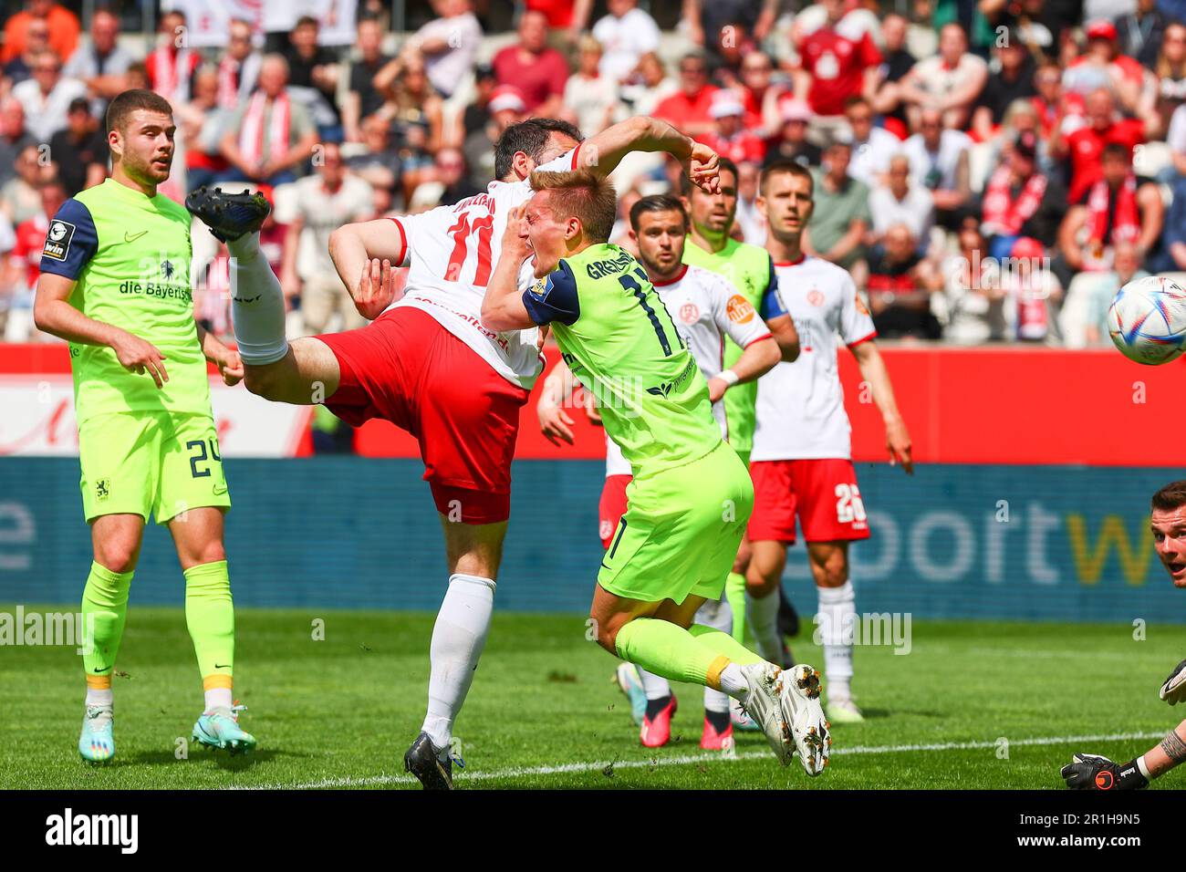 Rw essen fans hi-res stock photography and images - Alamy