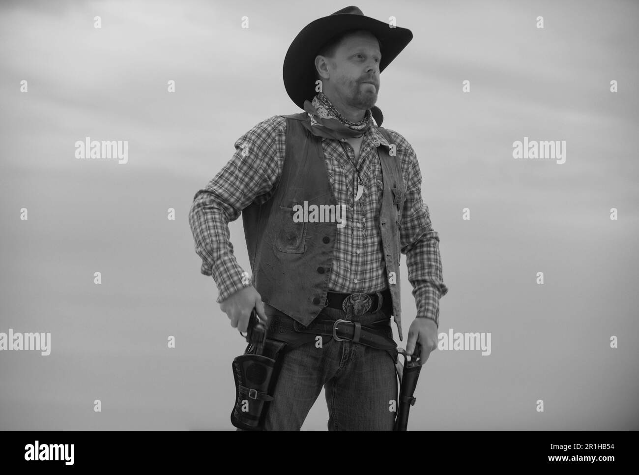 Cowboy in cowboy hat. Wild west, western, man with vintage pistol ...