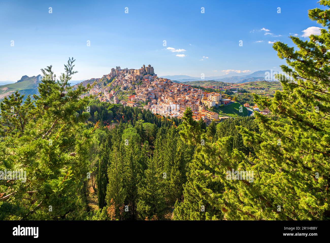 Troina, Sicily, Italy hilltop townscape above the trees Stock Photo - Alamy