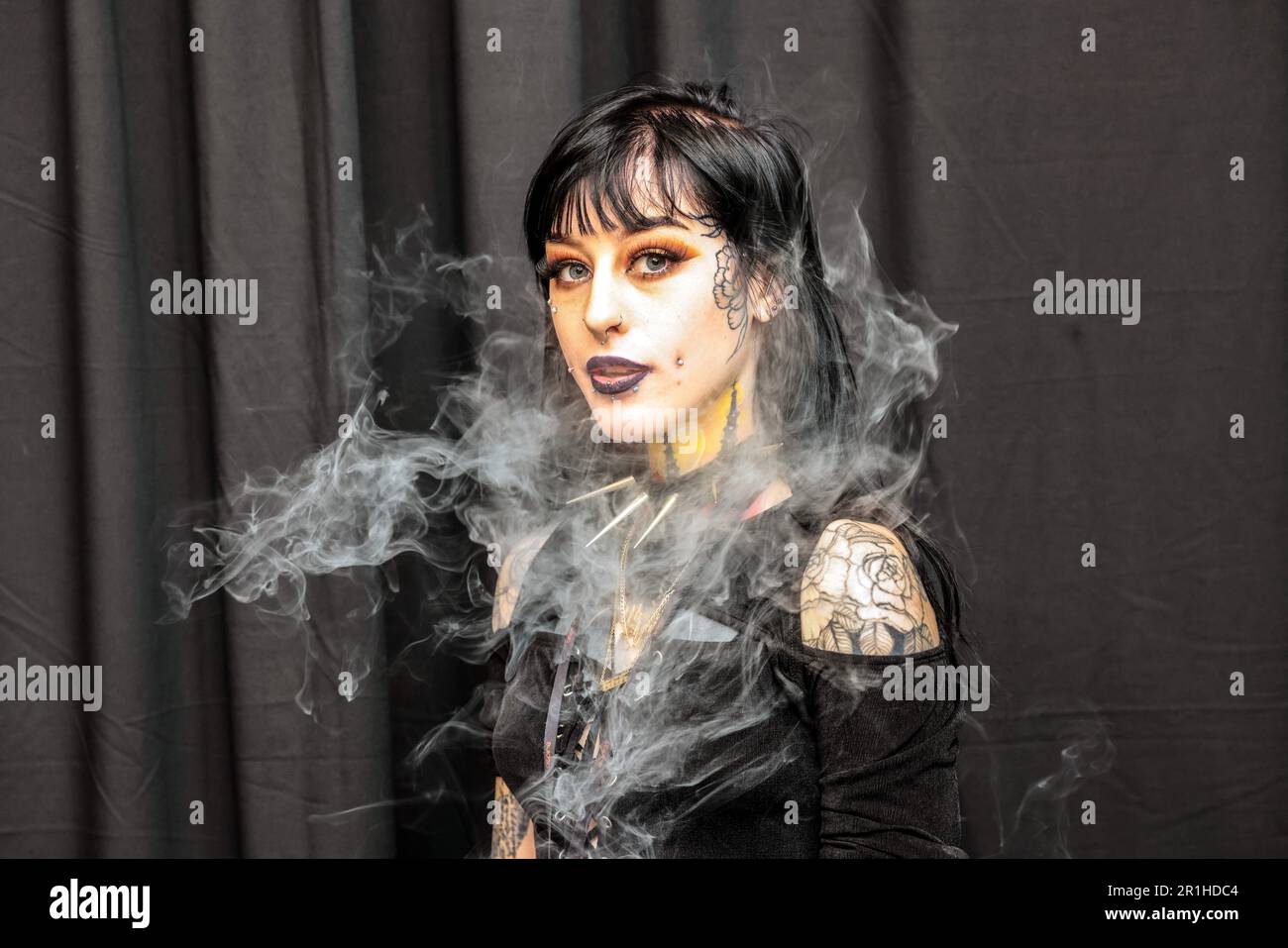 Goth girl with tattoos smoking hi-res stock photography and images - Alamy