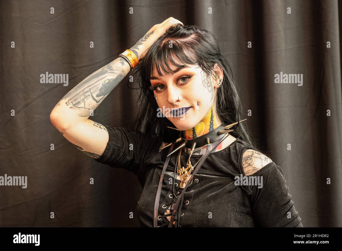 Goth girl with tattoos smoking hi-res stock photography and images - Alamy