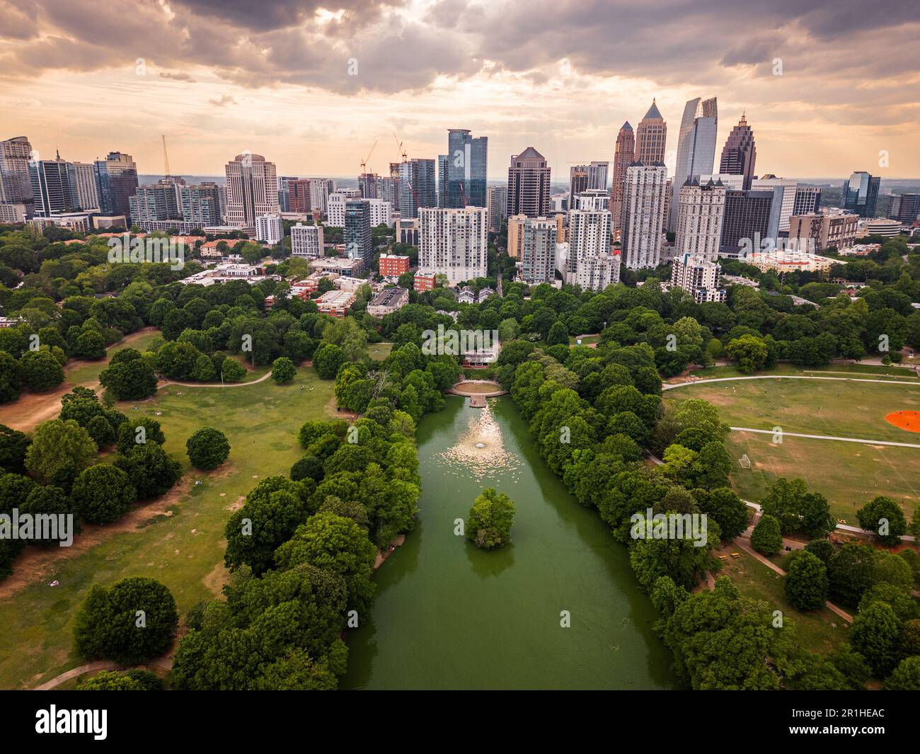 Piedmont park atlanta ga hi-res stock photography and images - Alamy
