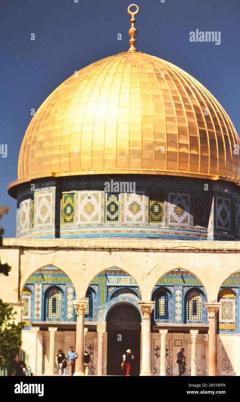 Israel: Jerusalem: The golden Dome of the Rock mosque, Biblical site of ...