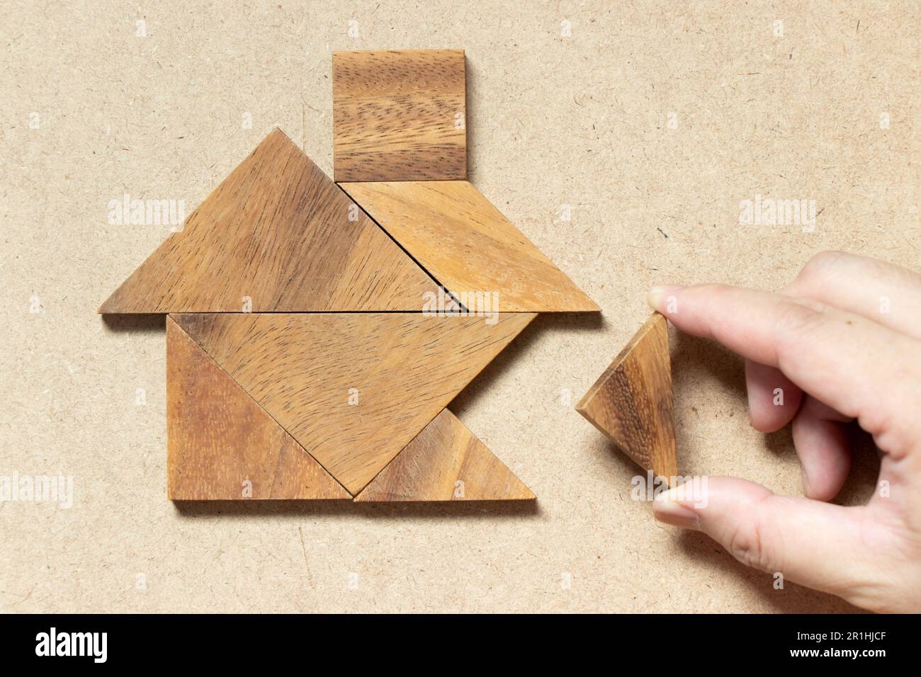 Tangram house hi-res stock photography and images - Alamy