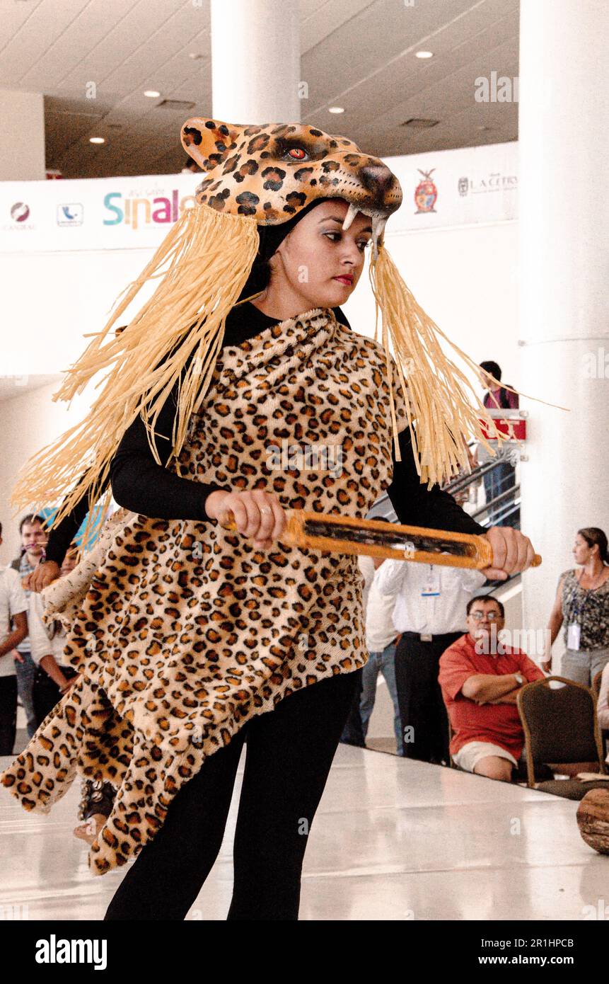 Mazatlan Dancers in Mexico Perform Traditional Folklorico Dances Stock Photo - Alamy