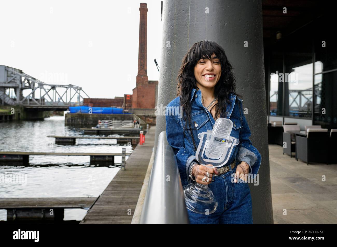 LIVERPOOL 20230514 Loreen with the winner's trophy the day after she ...