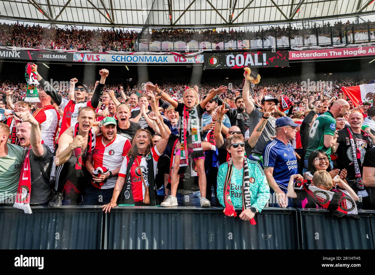 Rotterdam, Netherlands. 14th May, 2023. Rotterdam - Fans of Feyenoord ...
