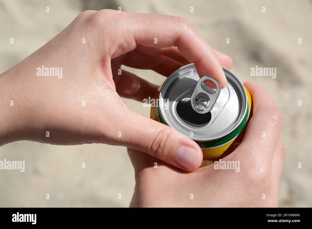 Opening soda hi-res stock photography and images - Alamy