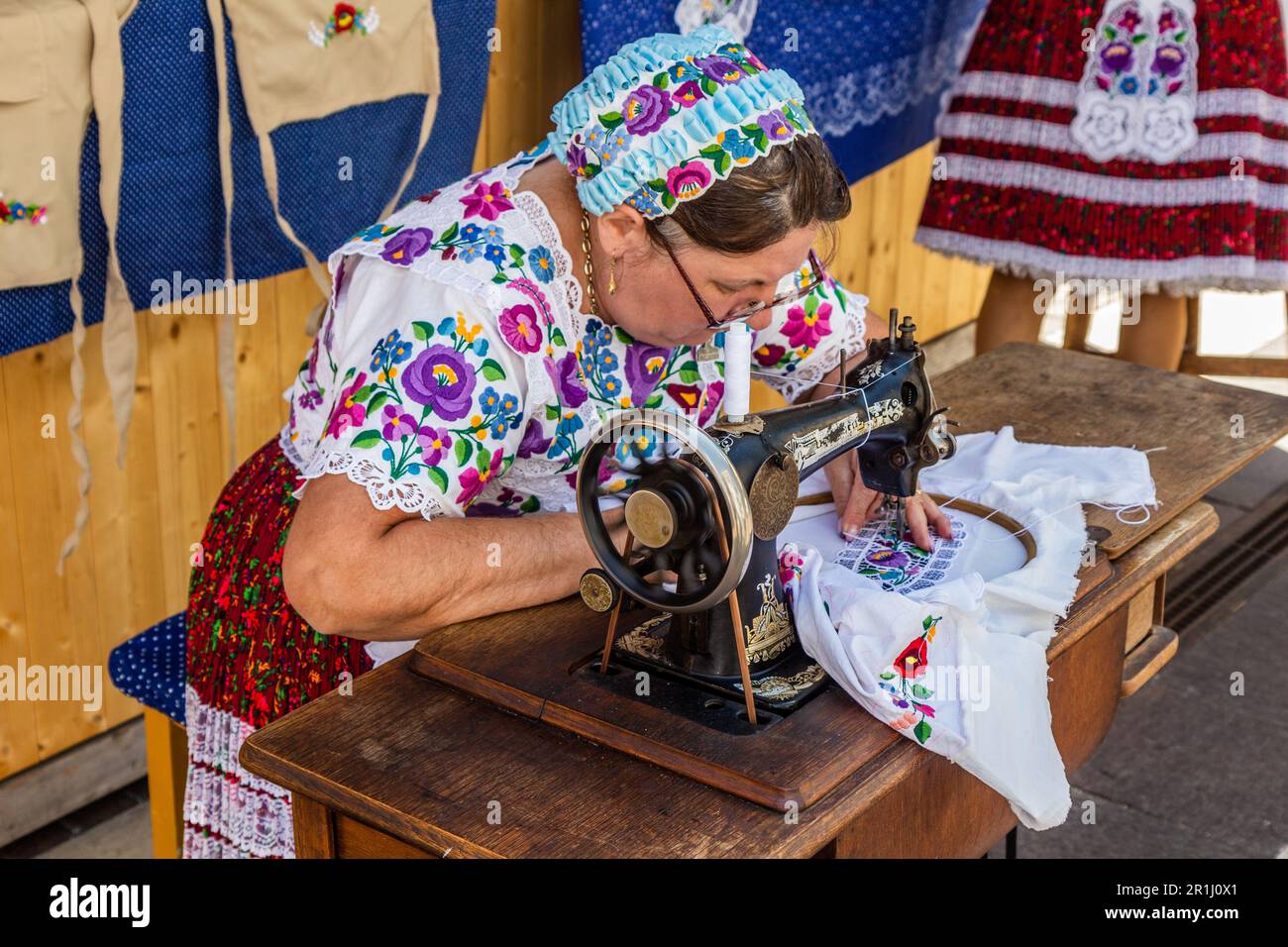 Budapest traditional embroidery hi-res stock photography and images - Alamy