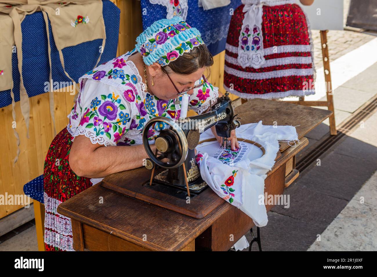 Budapest traditional embroidery hi-res stock photography and images - Alamy