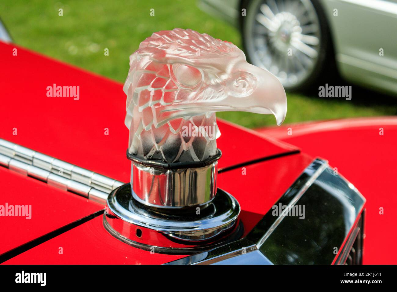 Bonnet mascot of a 1932 Duesenberg Gatsby Roadster. Astley Park Classic ...