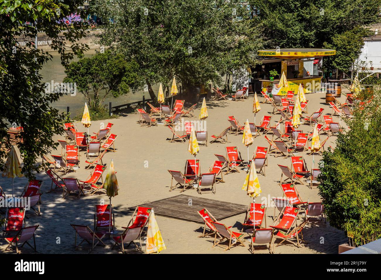 VIENNA, AUSTRIA - SEPTEMBER 9, 2021: Strandbar (Beach bar) Herrmann in ...