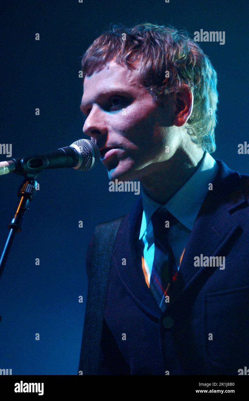 Milan Italy 2002-04-16 : Stuart Murdoch singer and guitarist of Belle ...