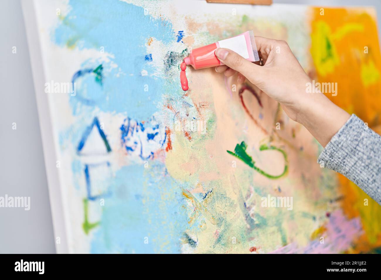 Young woman artist drawing at art studio Stock Photo - Alamy