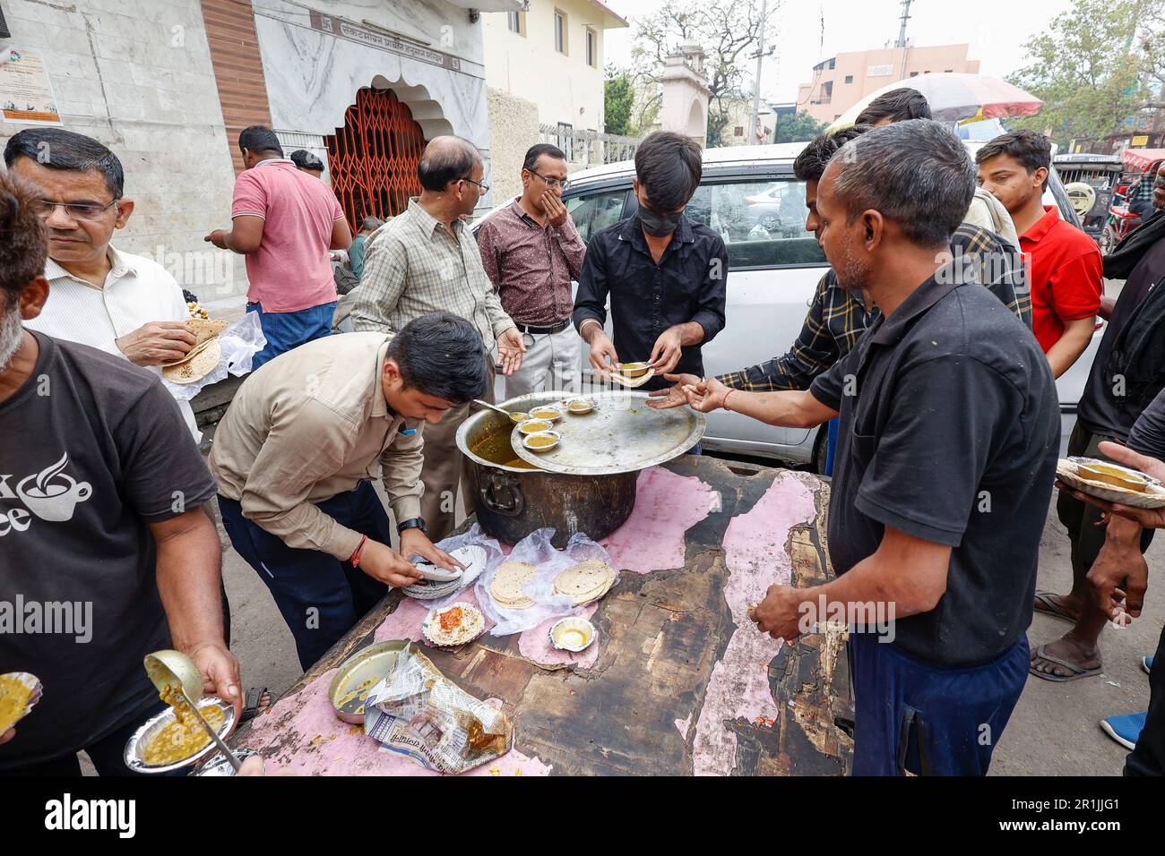 Local Charity handing out free food for the underprivileged in New ...