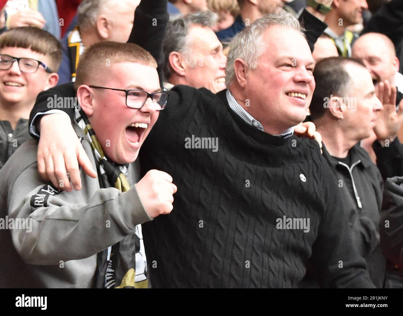 Chesterfield fc wembley hi-res stock photography and images - Alamy