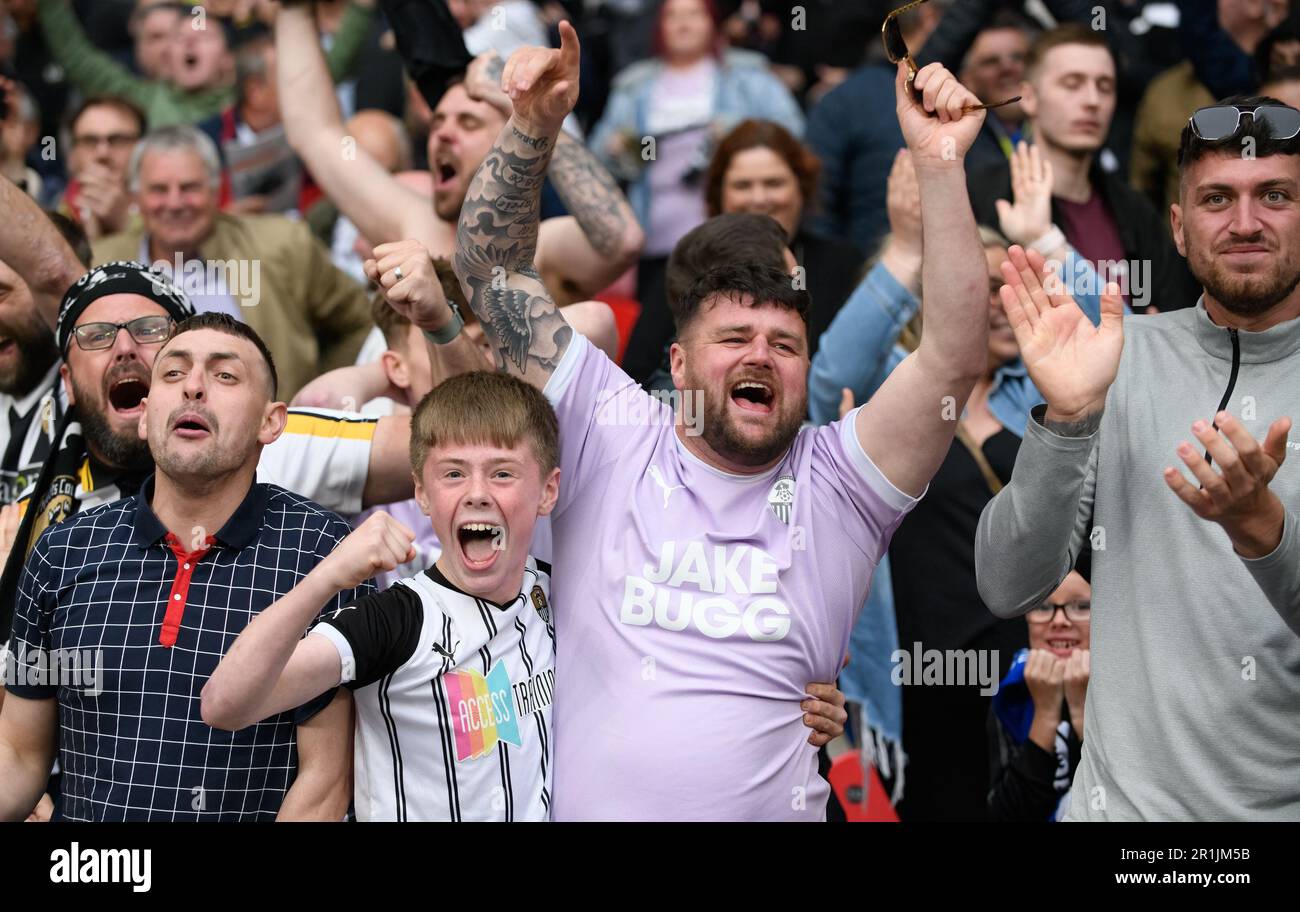 Chesterfield fc wembley hi-res stock photography and images - Alamy