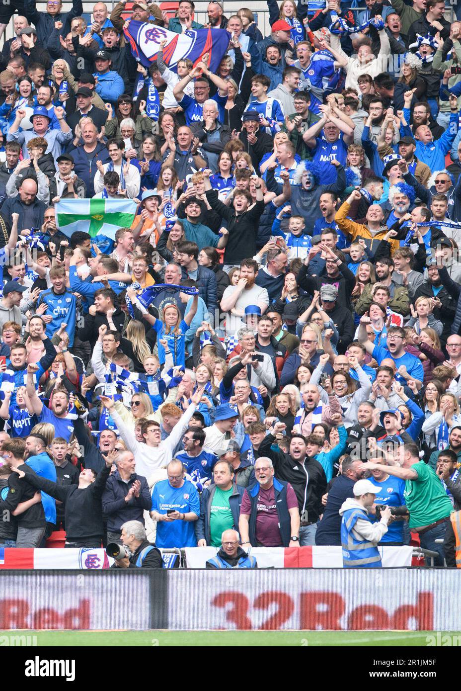 Chesterfield fc wembley hi-res stock photography and images - Alamy