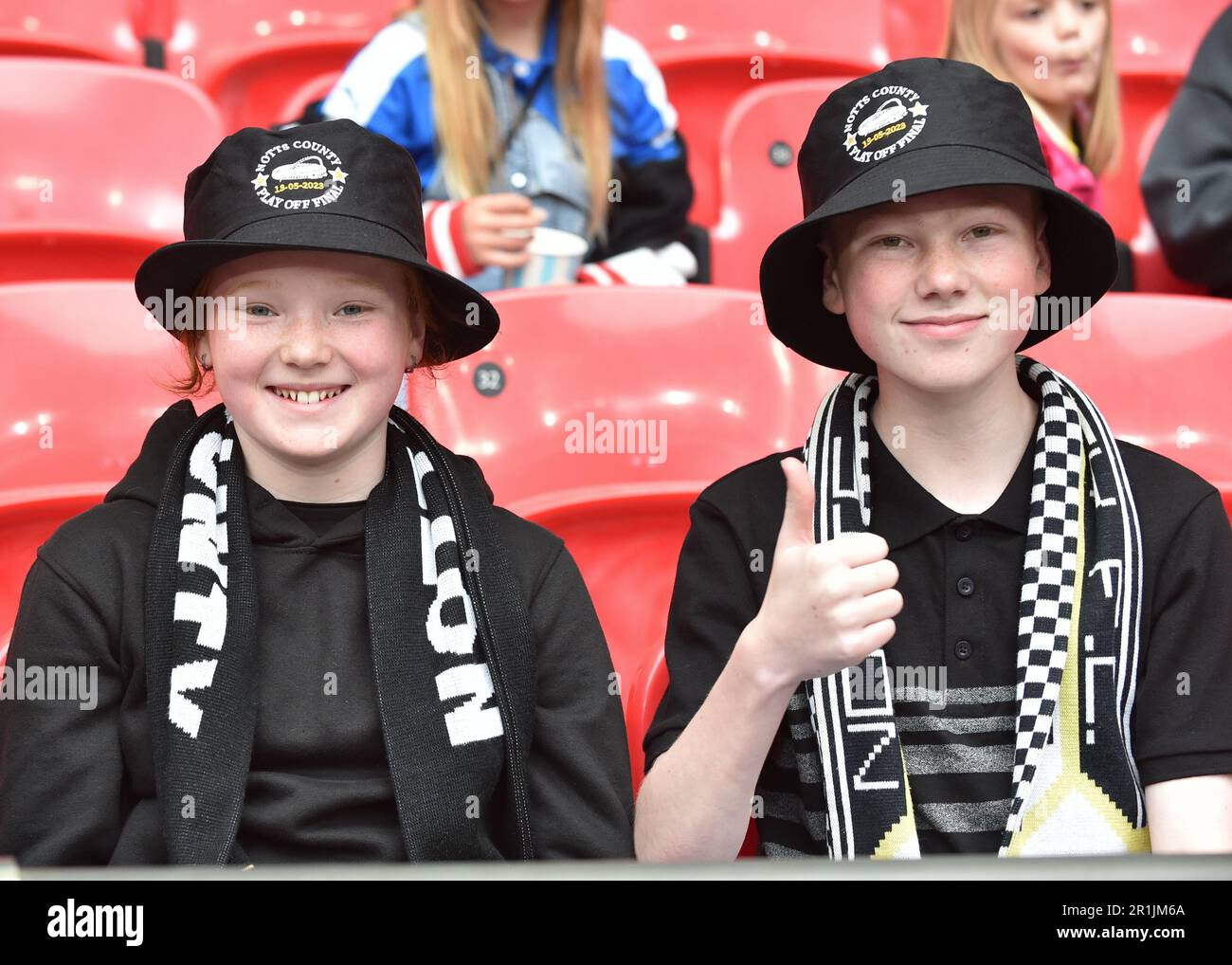 Chesterfield fc wembley hi-res stock photography and images - Alamy