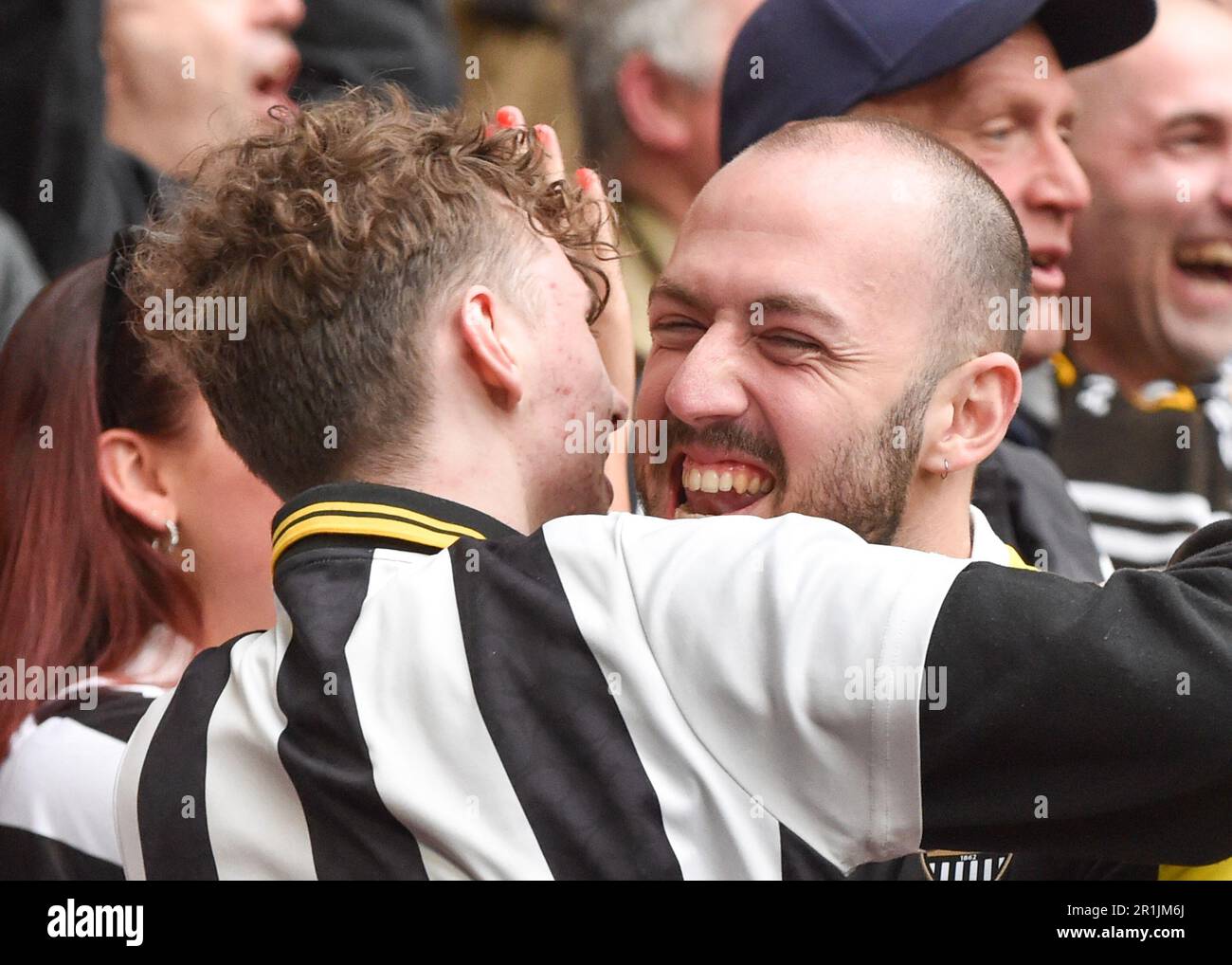 Chesterfield fc wembley hi-res stock photography and images - Alamy