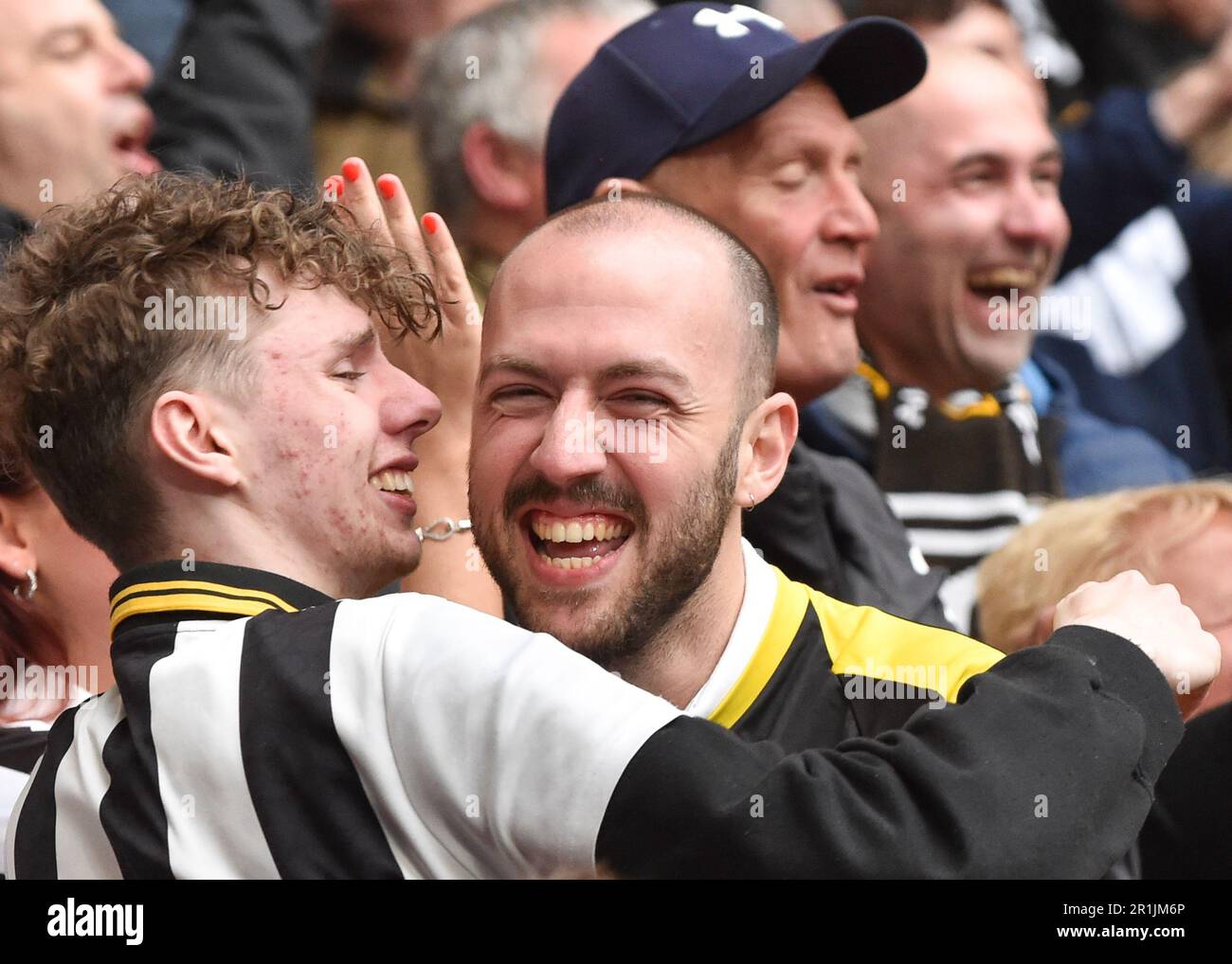 Chesterfield fc wembley hi-res stock photography and images - Alamy