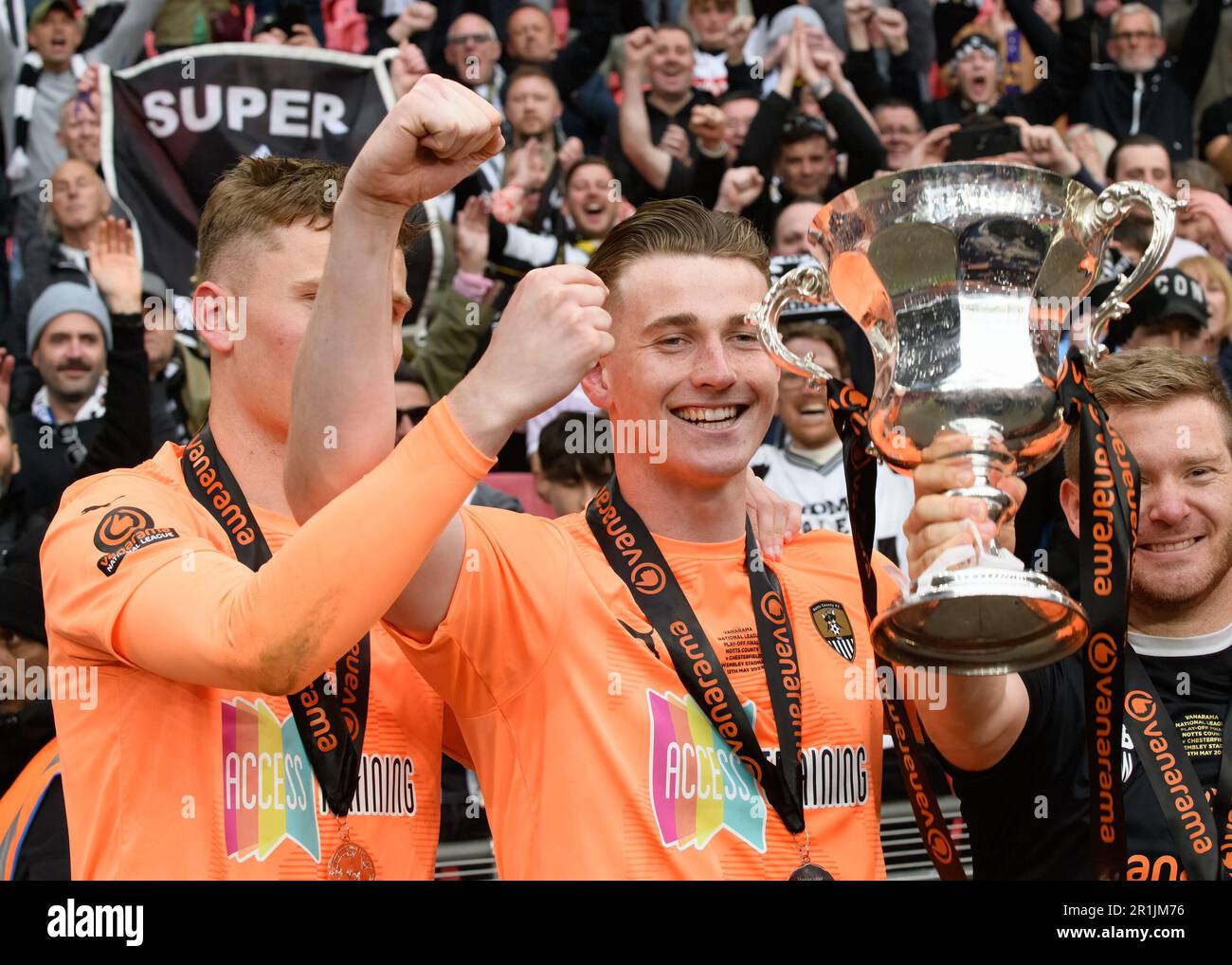 Brad young notts county fc hi-res stock photography and images - Alamy