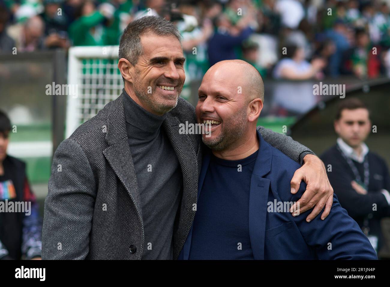Real Racing Club head coach Jose Alberto Lopez Menendez and SD Eibar ...