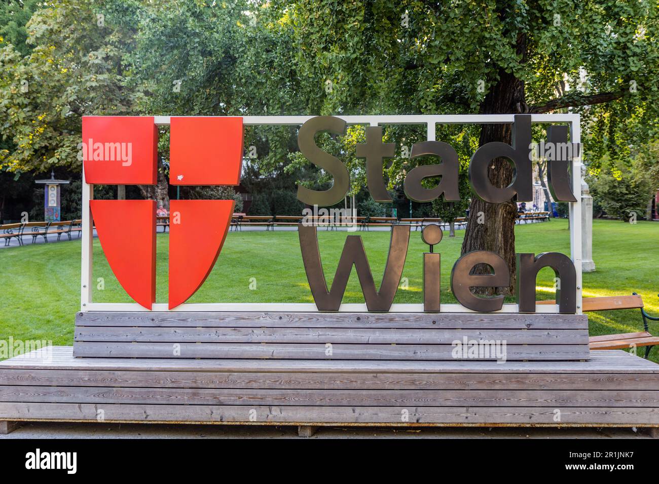 VIENNA, AUSTRIA - SEPTEMBER 9, 2021: Stadt Wien (City Vienna) sign in ...