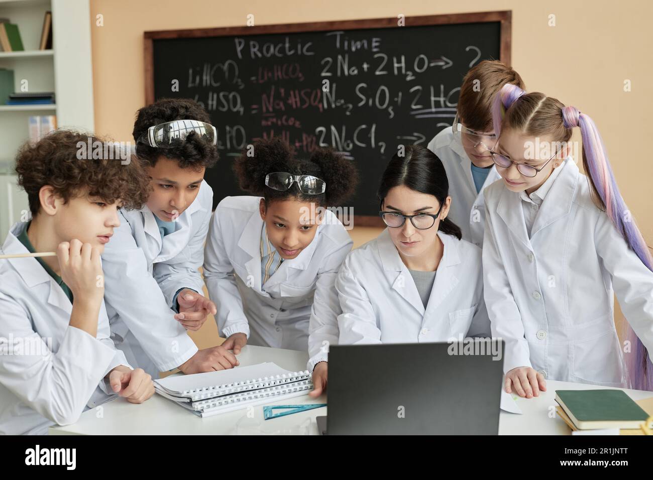 Teenager classroom diversity uniform hi-res stock photography and ...