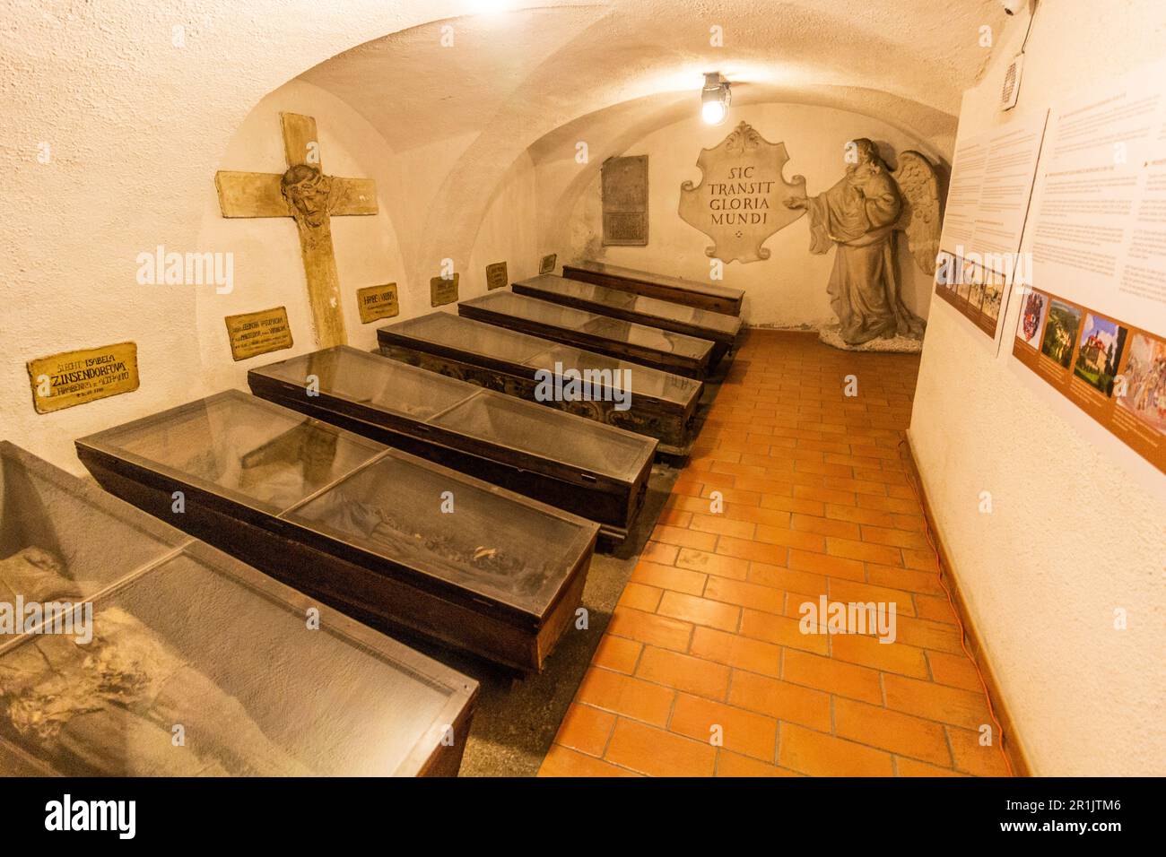 Capuchin cemetery hi-res stock photography and images - Alamy