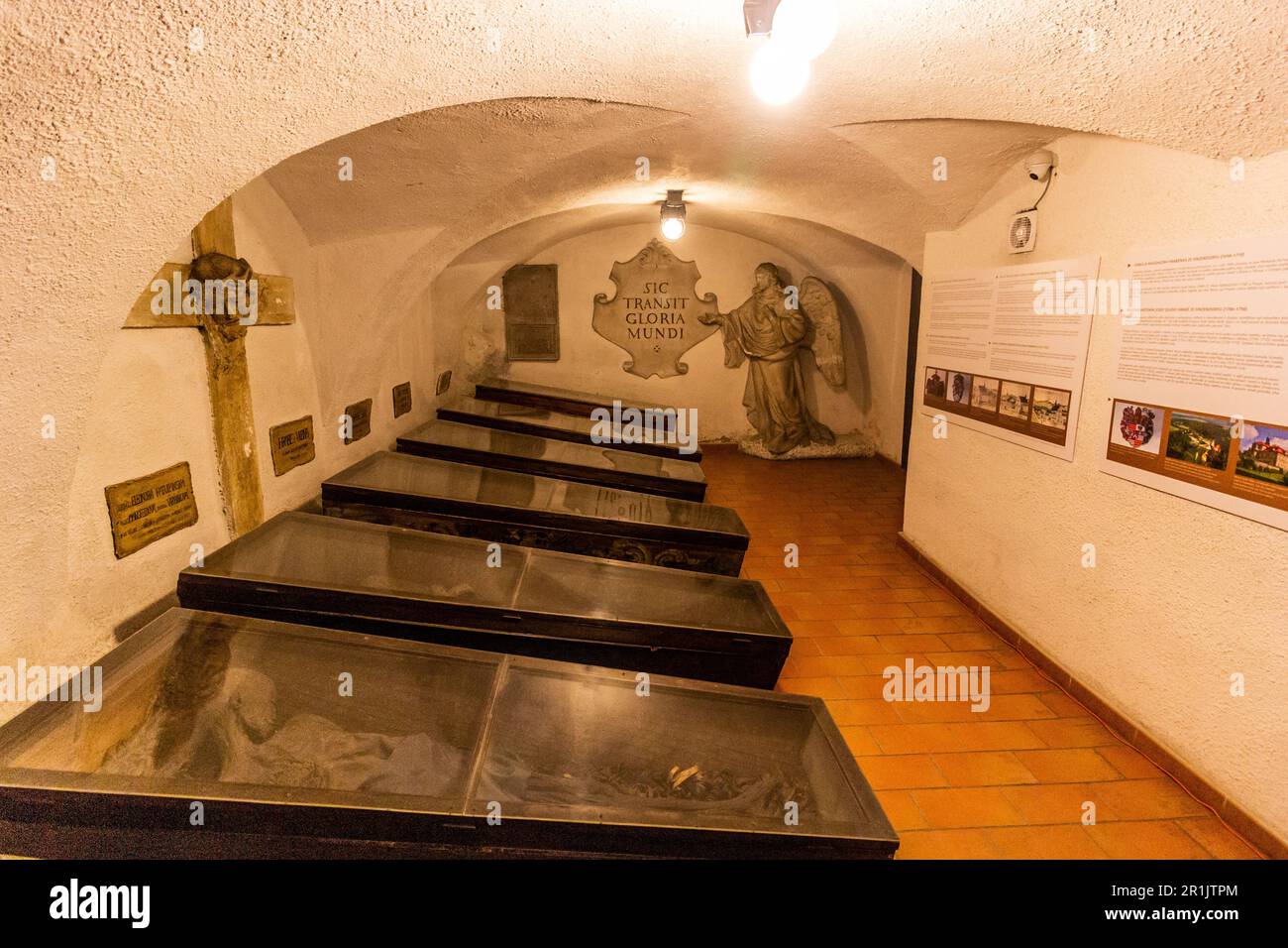 Capuchin cemetery hi-res stock photography and images - Alamy