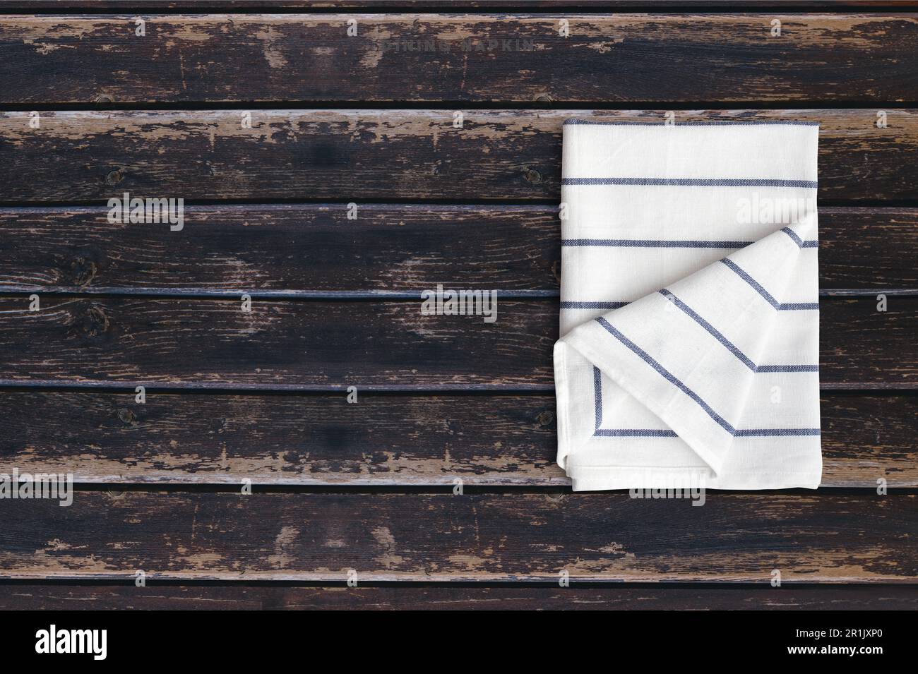 Restaurant table top up hi-res stock photography and images - Alamy