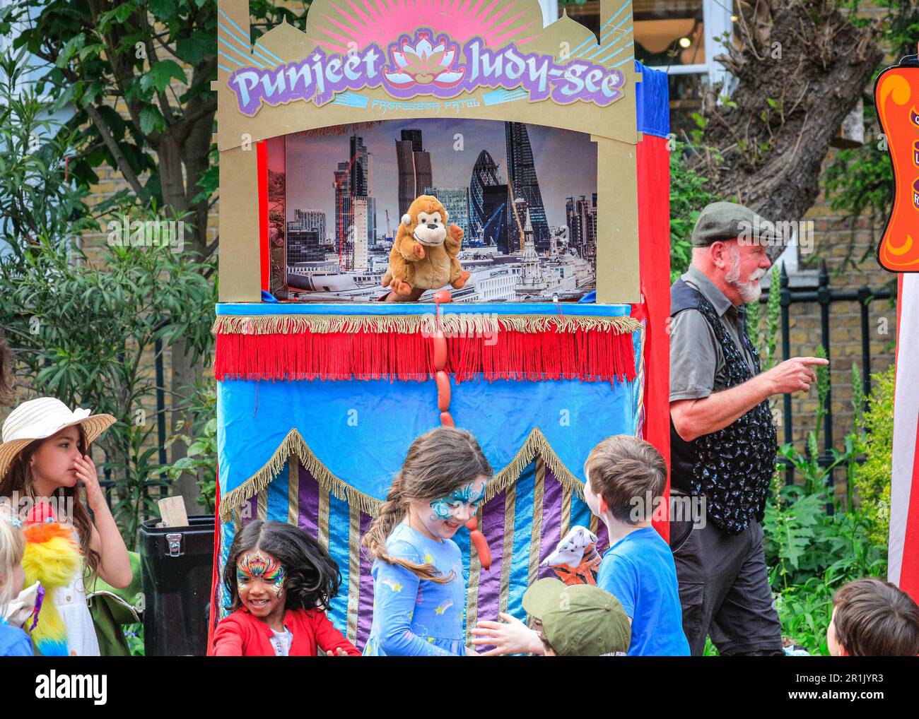 London, UK. 14th May, 2023. Children have fun with the puppets and ...