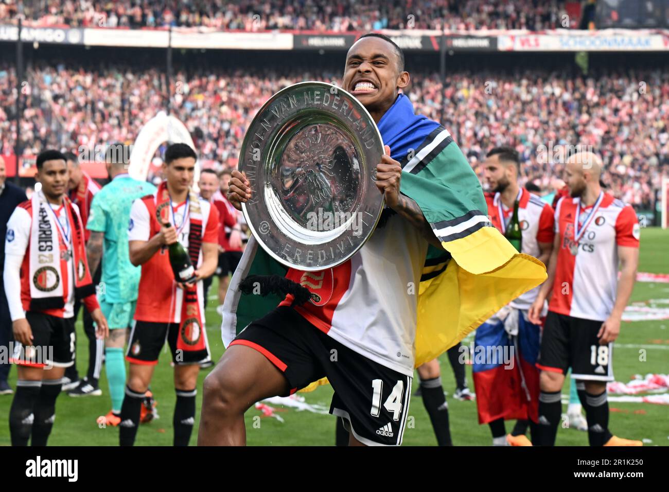 ROTTERDAM - Igor Paixao of Feyenoord with the championship plate, with ...