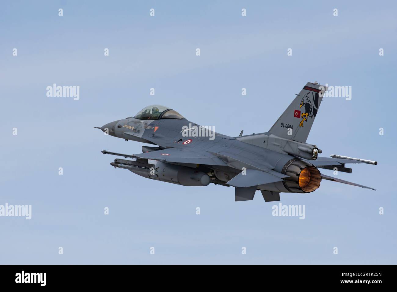 Turkish f-16 fighting falcons attached to various Battle squadrons ...