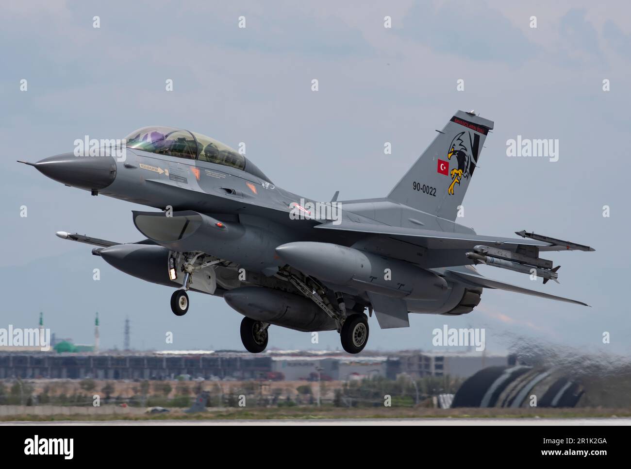 Turkish f-16 fighting falcons attached to various Battle squadrons ...