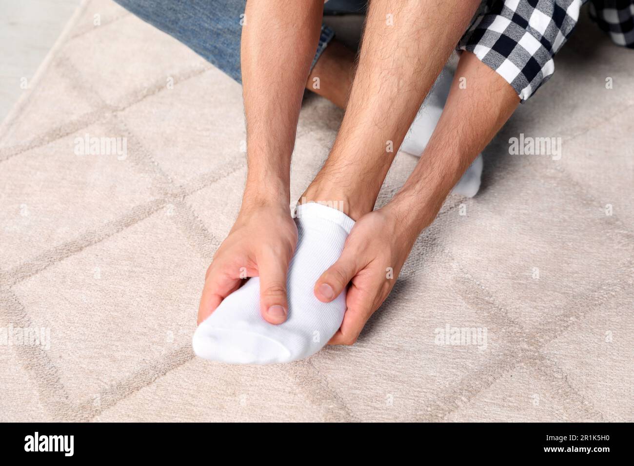 Man sore foot hi-res stock photography and images - Alamy