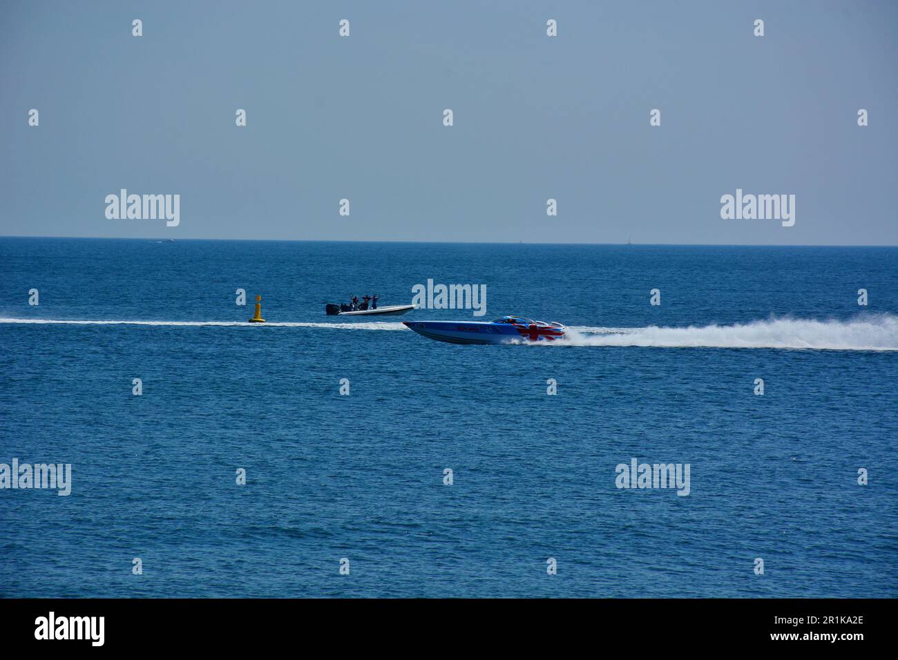 Power boats hi-res stock photography and images - Alamy