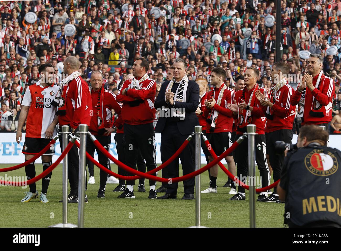 ROTTERDAM - (LR) Orkun Kokcu of Feyenoord, Feyenoord assistant trainer ...