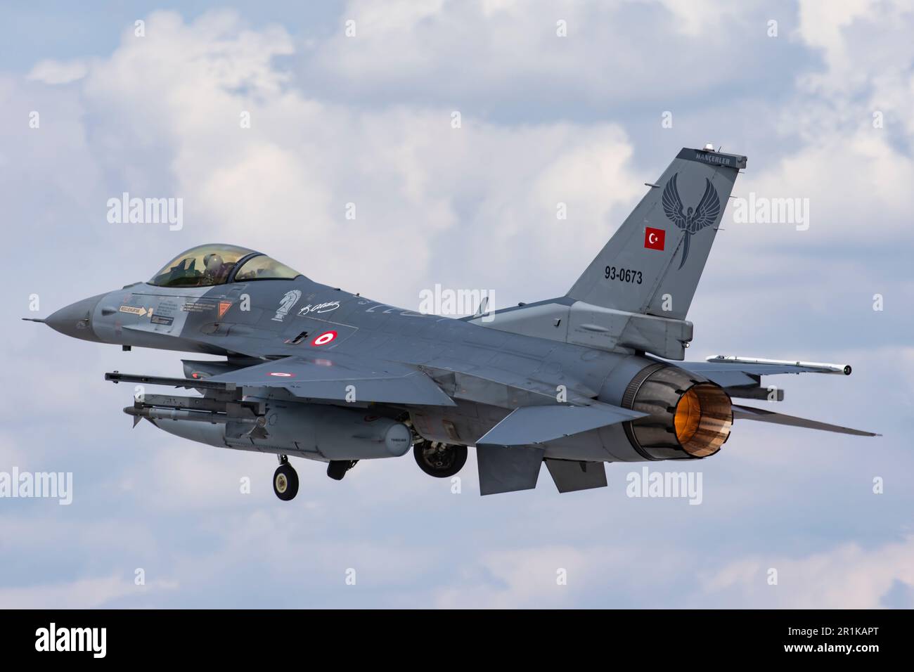 Turkish f-16 fighting falcons attached to various Battle squadrons ...