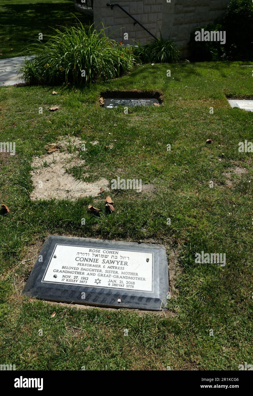 Los Angeles, California, USA 12th May 2023 Actress Connie Sawyer Grave ...
