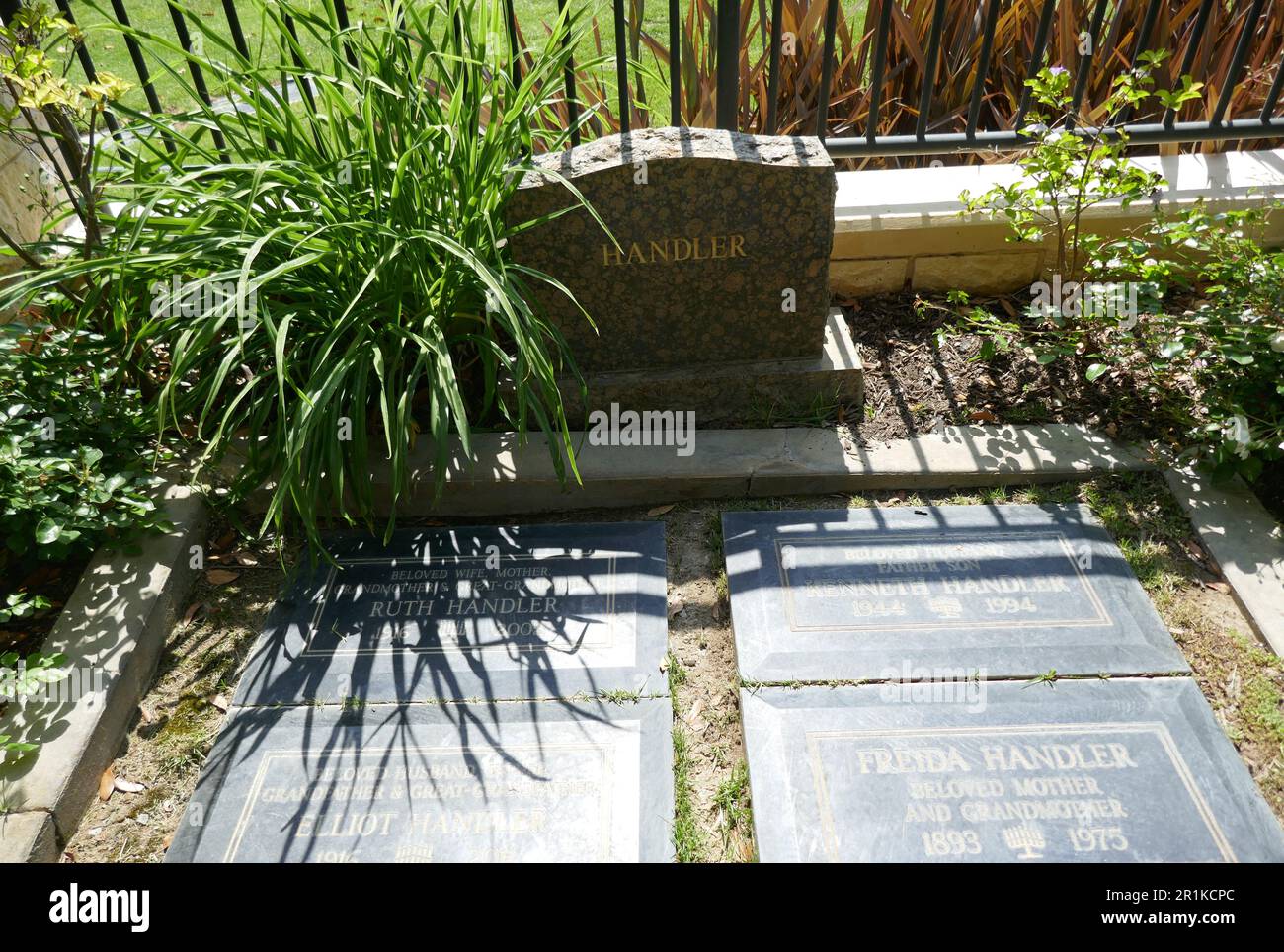 Los Angeles, California, USA 12th May 2023 Businesswoman/Inventor Ruth Handler Grave in Garden ...