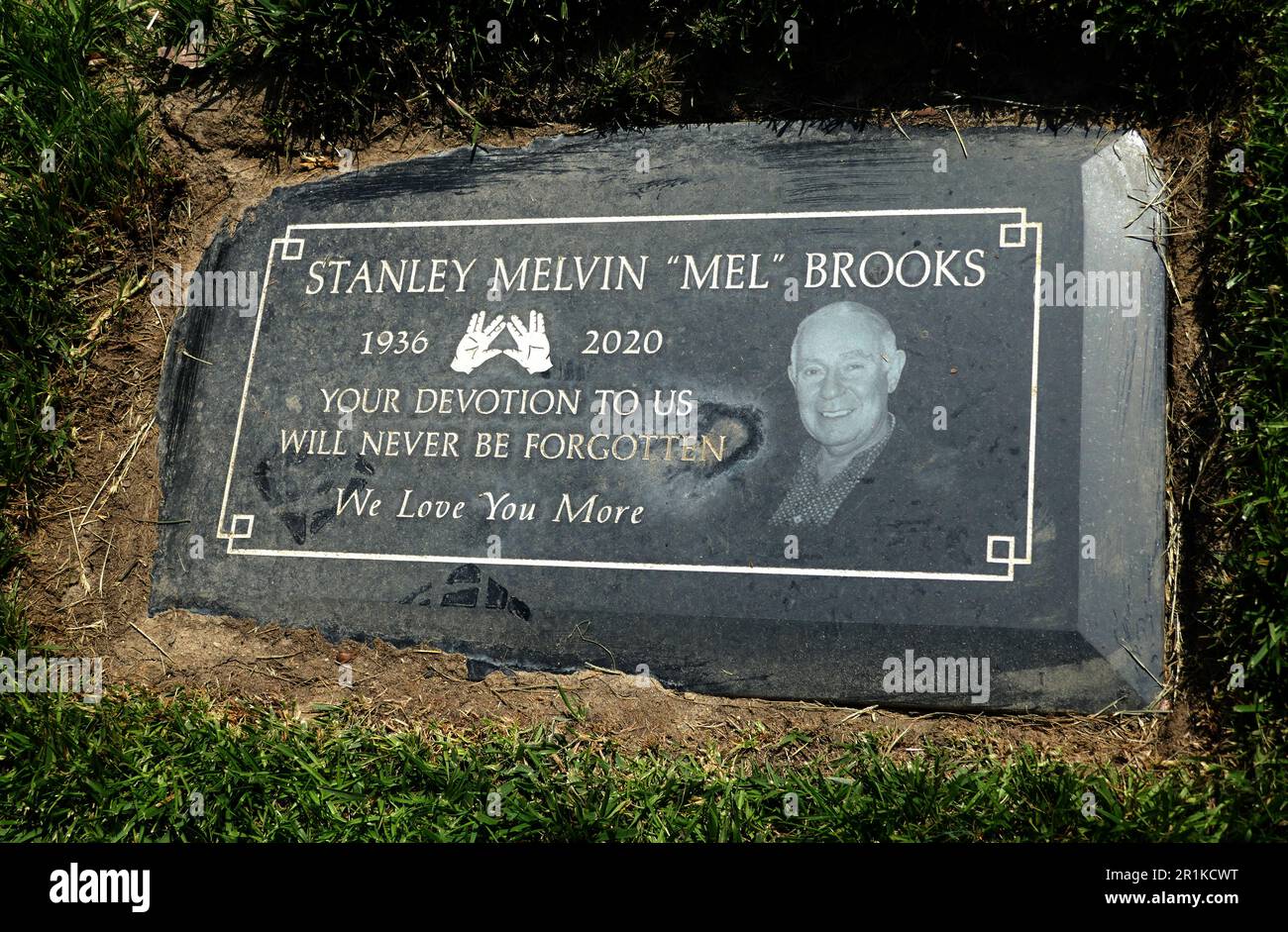 Los Angeles, California, USA 12th May 2023 Stanley Melvin Mel Brooks Grave at Hillside Memorial ...