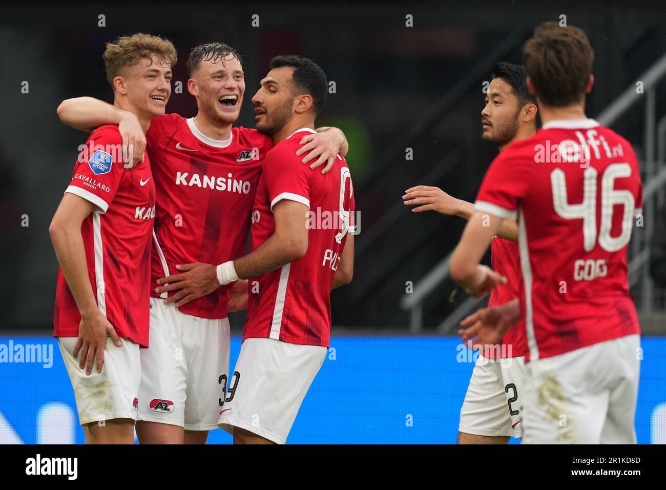 ALKMAAR - Sam Beukema of AZ Alkmaar (2l) celebrates the 4-0 during the ...