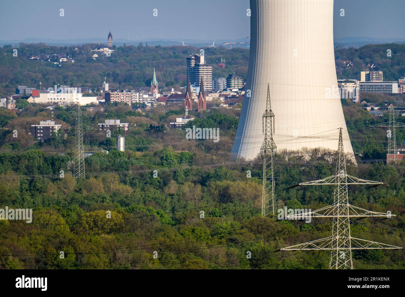 Cooling tower of the STEAG combined heat and power plant in Herne ...