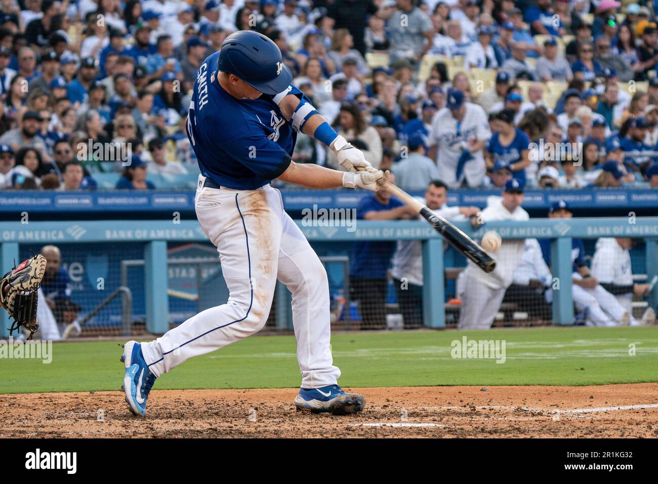 Los Angeles Dodgers catcher Will Smith (16) bats during a MLB game ...