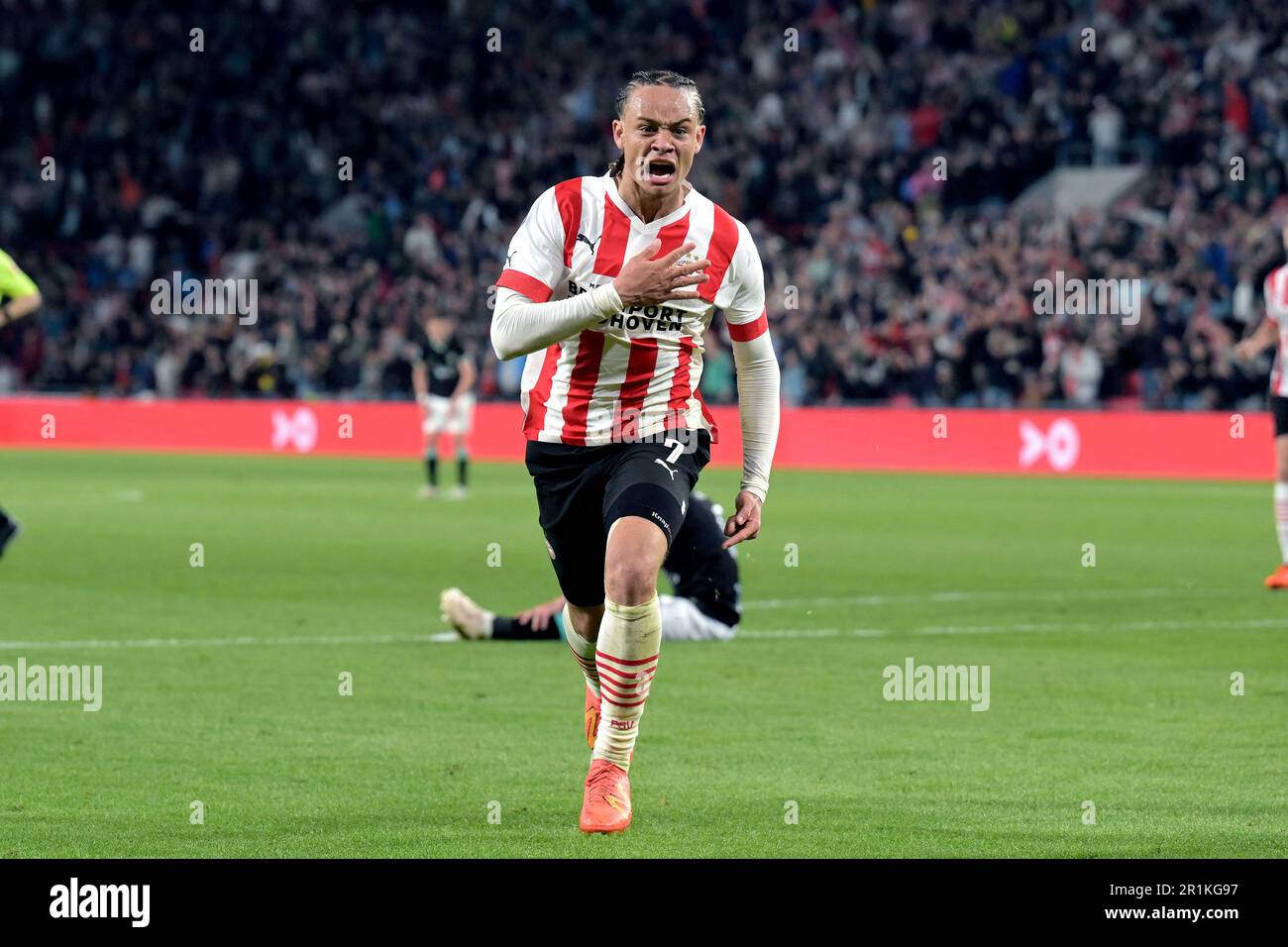 EINDHOVEN - Xavi Simons of PSV Eindhoven celebrates the 2-1 during the ...