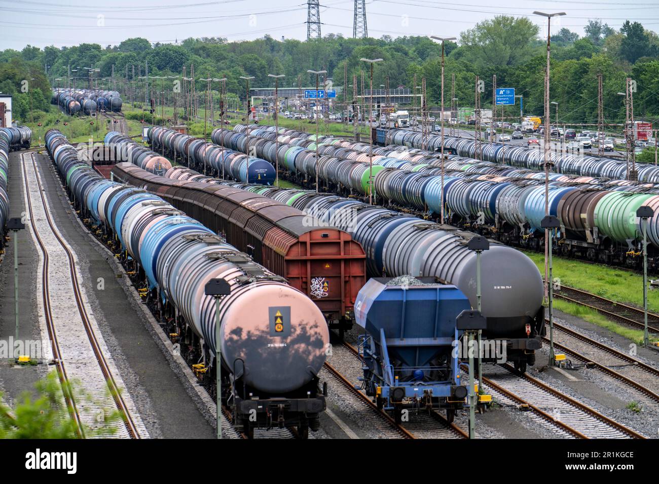 Gelsenkirchen Bismarck marshalling yard, goods trains are assembled and ...